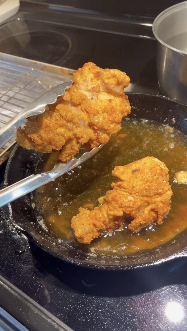 Minnie's Fried Chicken (Inspired from The Help!) - Hey Kim, Let's Eat!
